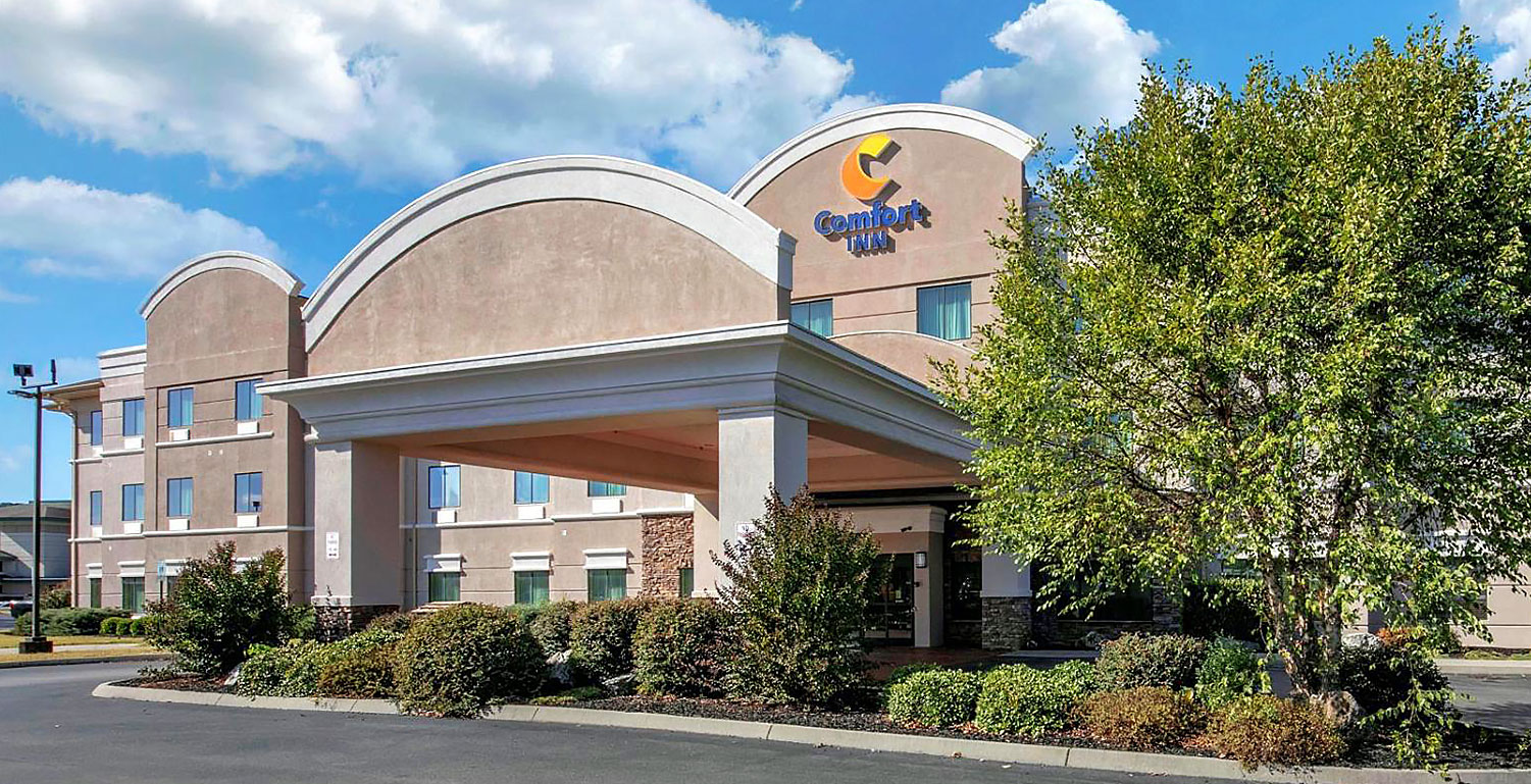 Stay at Our Visalia Hotel | Comfort Suites Visalia
